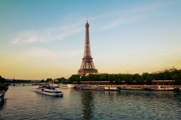MS Amadeus Diamond: First-Class-Schiff in Frankreich