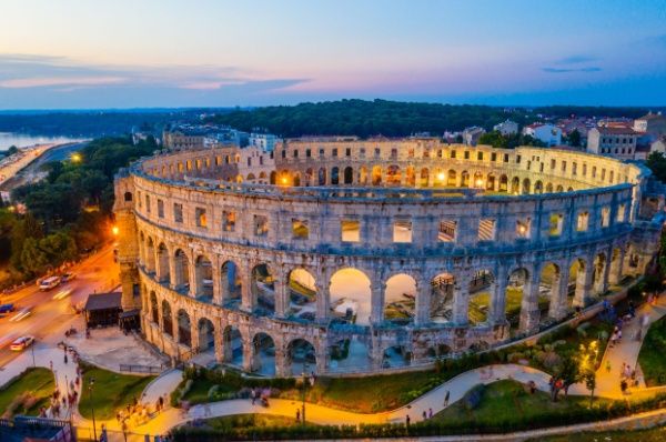 Pula: Historische Perle an der Adria